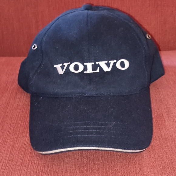 Volvo | Accessories | Vintage Volvo Blue White Embroidered Ball Cap ...